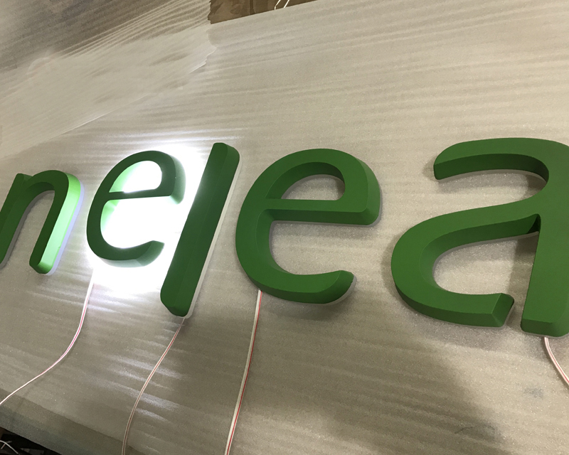 亚克力雕刻背发光字2 - 世纪添彩-青岛广告制作公司-发光字-标识标牌-软膜灯箱厂家-门头广告招牌制作-写真喷绘-企业文化形象墙